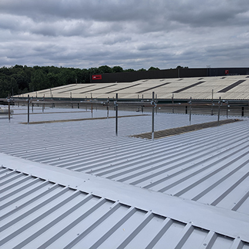 Synertec – Working with contractor Cladding Coatings - Metal Roof Coating